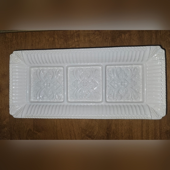 Lenox | Kitchen | Lenox Butlers Pantry 3 Part Divided White Rectangular ...